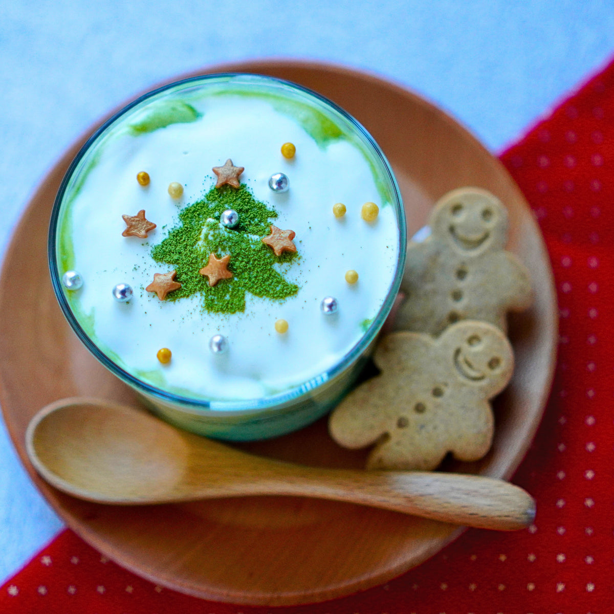 Matcha Hot Chocolate with Christmas Decoration Recipe – Yunomi.life