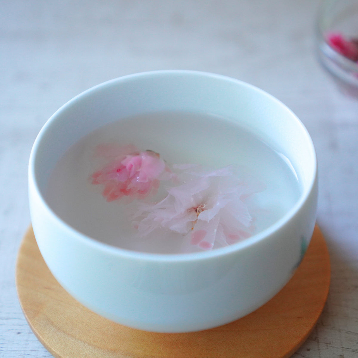 What is Sakura cha (Cherry Blossom Tea)? – Yunomi.life